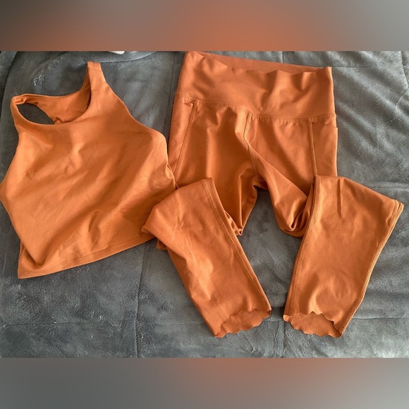 DSG | Matching Sets | Dsg Girls Yoga Set W Built In Bra Crop Tank Top ...